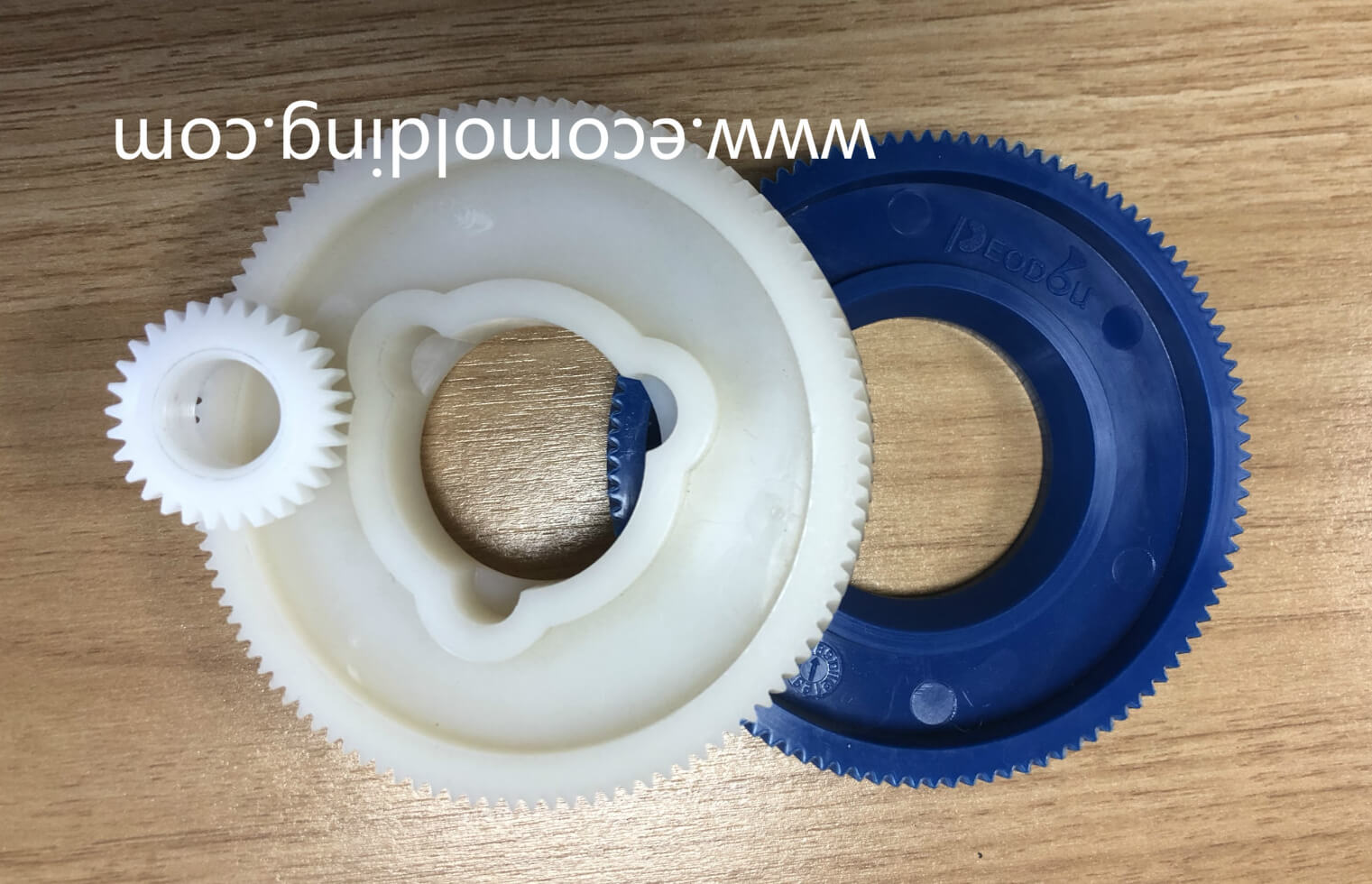 POM injection molding properties and conditions - Ecomolding.com